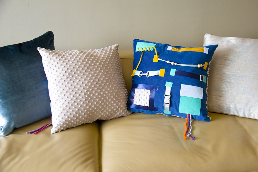 What is a fidget blanket or fidget pillow? - China sensory products ...